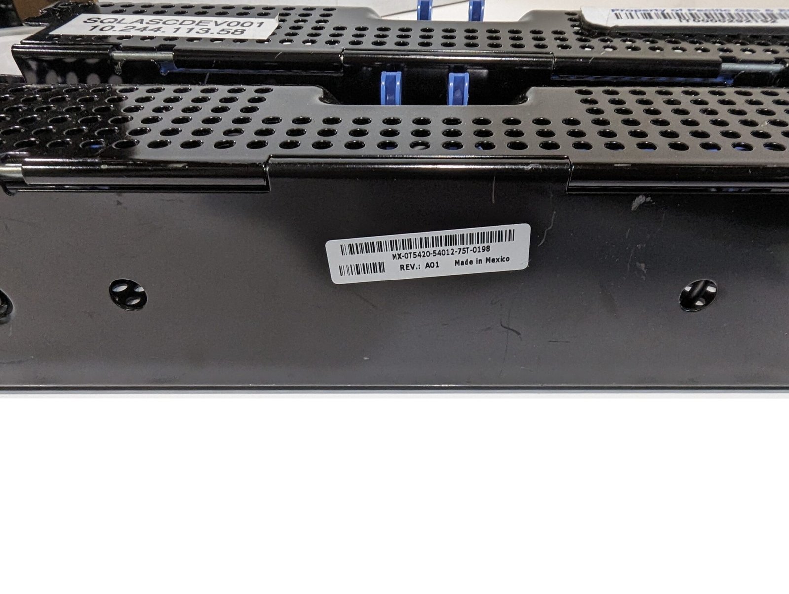 Dell PowerEdge 6850 Cable Management Arm 0T5420 | Adhesive Networks