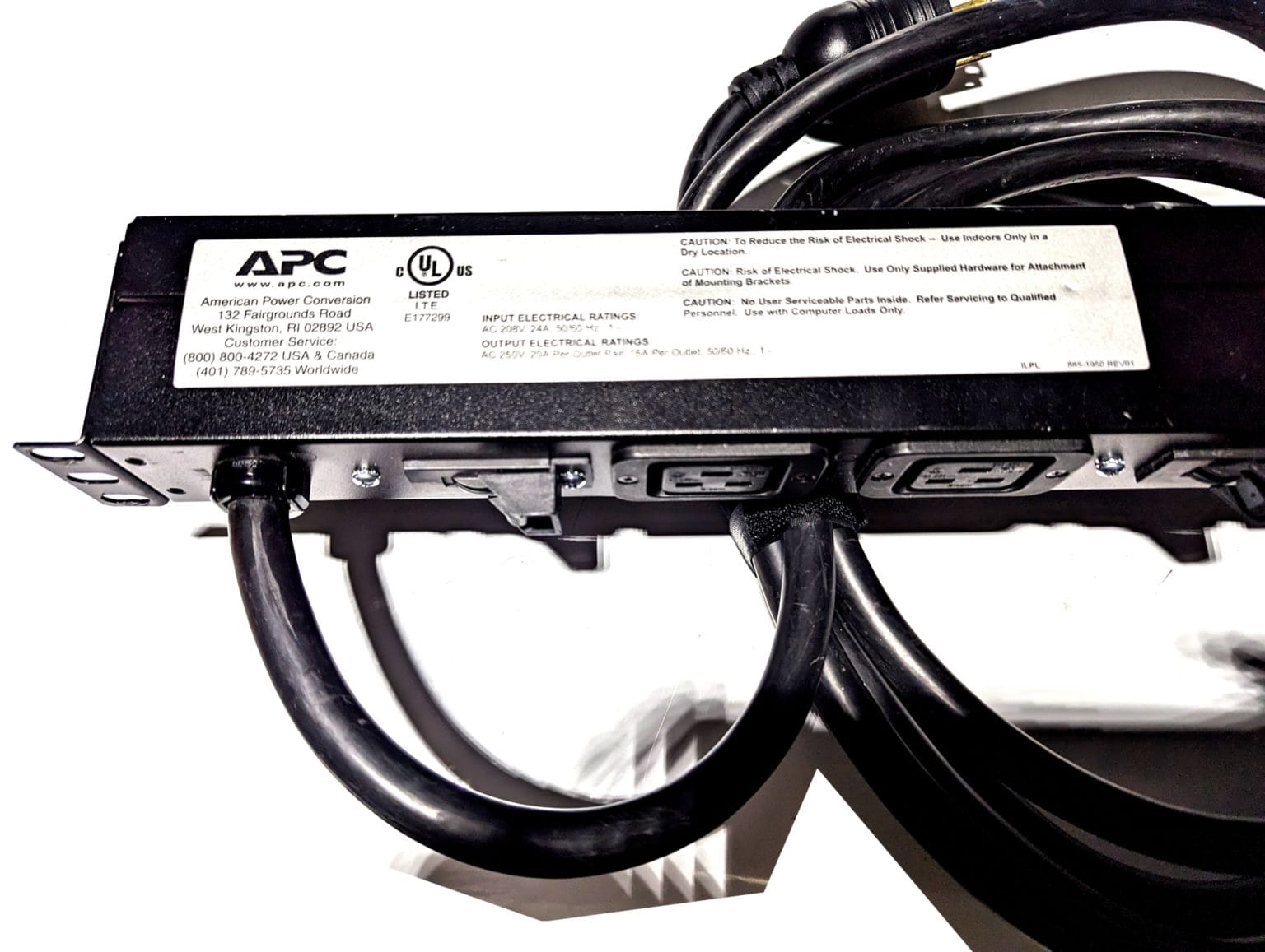 Ended | APC AP9570 Basic Rack PDU 208V 30A 4x C19-Outlets L6-30P in ...