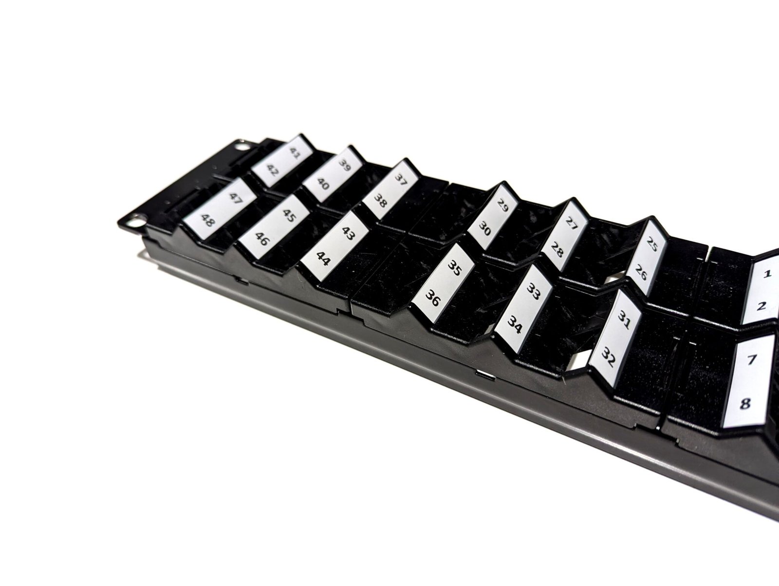 CommScope Systimax 48-Port 2U Angled Patch Panel M2000-48 UNJ600 ...