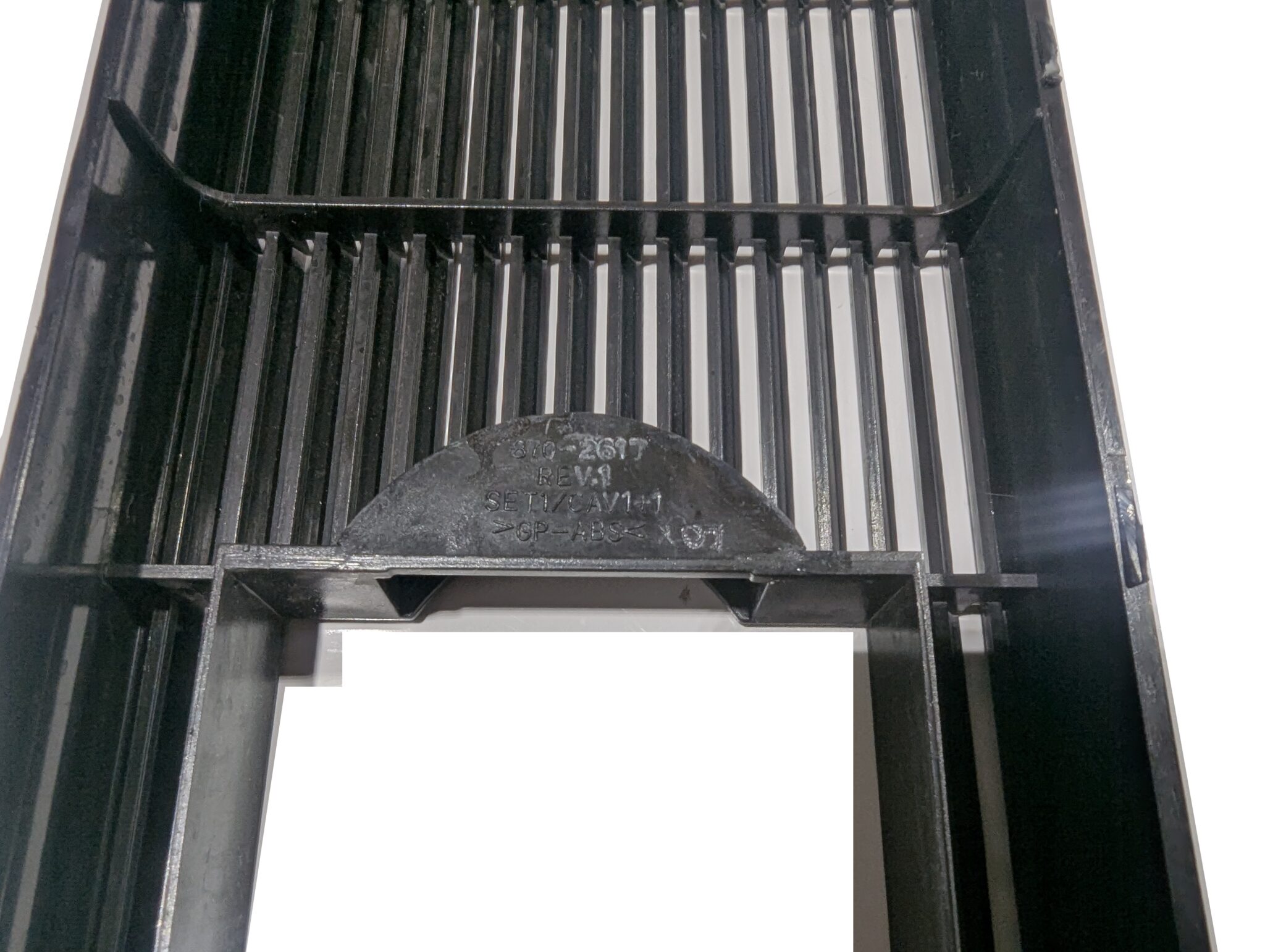APC Smart-UPS RT 6000 Front Cover 3U Bezel 870-2617 | Adhesive Networks