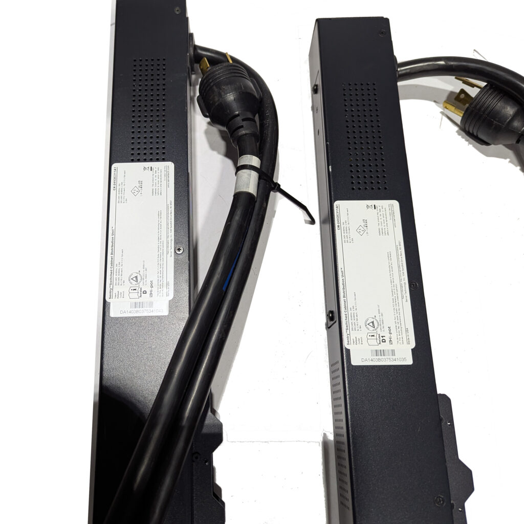 Server Technology CW/CX-24V2C311A1 Switched PDUs 208V C13 C19 L6-30P ...
