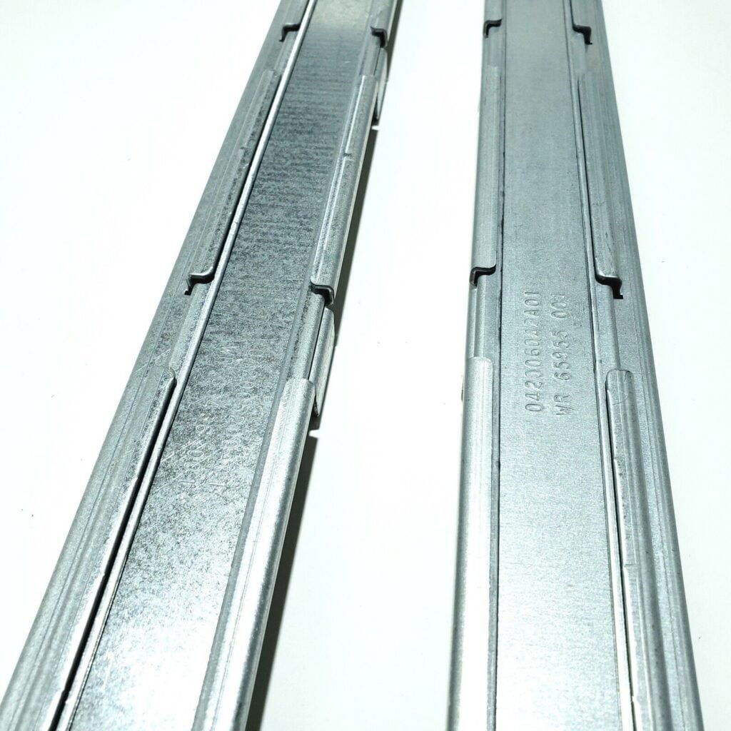 Dell EMC Centera 1U Rack Mount Rails 042006037A01 | Adhesive Networks