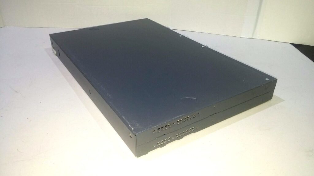 Cisco VG200 3-Port 10/100 Wired Router and Voice Gateway (CAG-VG200 ...