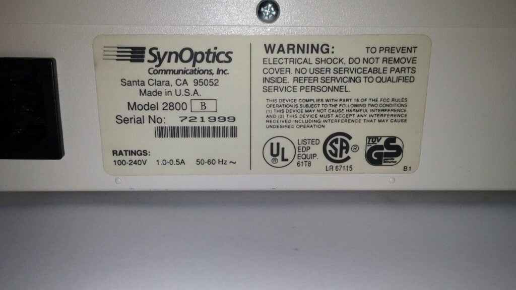 SynOptics LattisNet Model 2800 10BASE-T Concentrator | Adhesive Networks