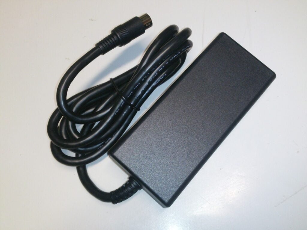 Cisco 800 Series Router ADP-28DB 8-Pin 28W AC Power Adapter 34-0910-01 ...